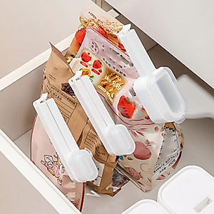 2pcs Pouring Clips Food Sealing Chip Bag Clip with Lid, Food Storage Clips with Pour Spout for Flour Coffee Cereal Whipping Cream Sealing Package(Large)