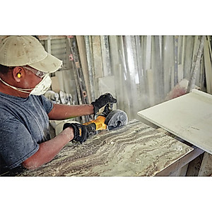 DEWALT Angle Grinder, Variable Speed, 5-Inch, 13-Amp, Corded (DWE43231VS)