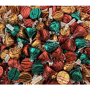 Hershey's Kisses Caramel Milk Chocolate Mix Gold, Green, Red Foil - 2 lbs Pounds Sealed in a Tundras Bag