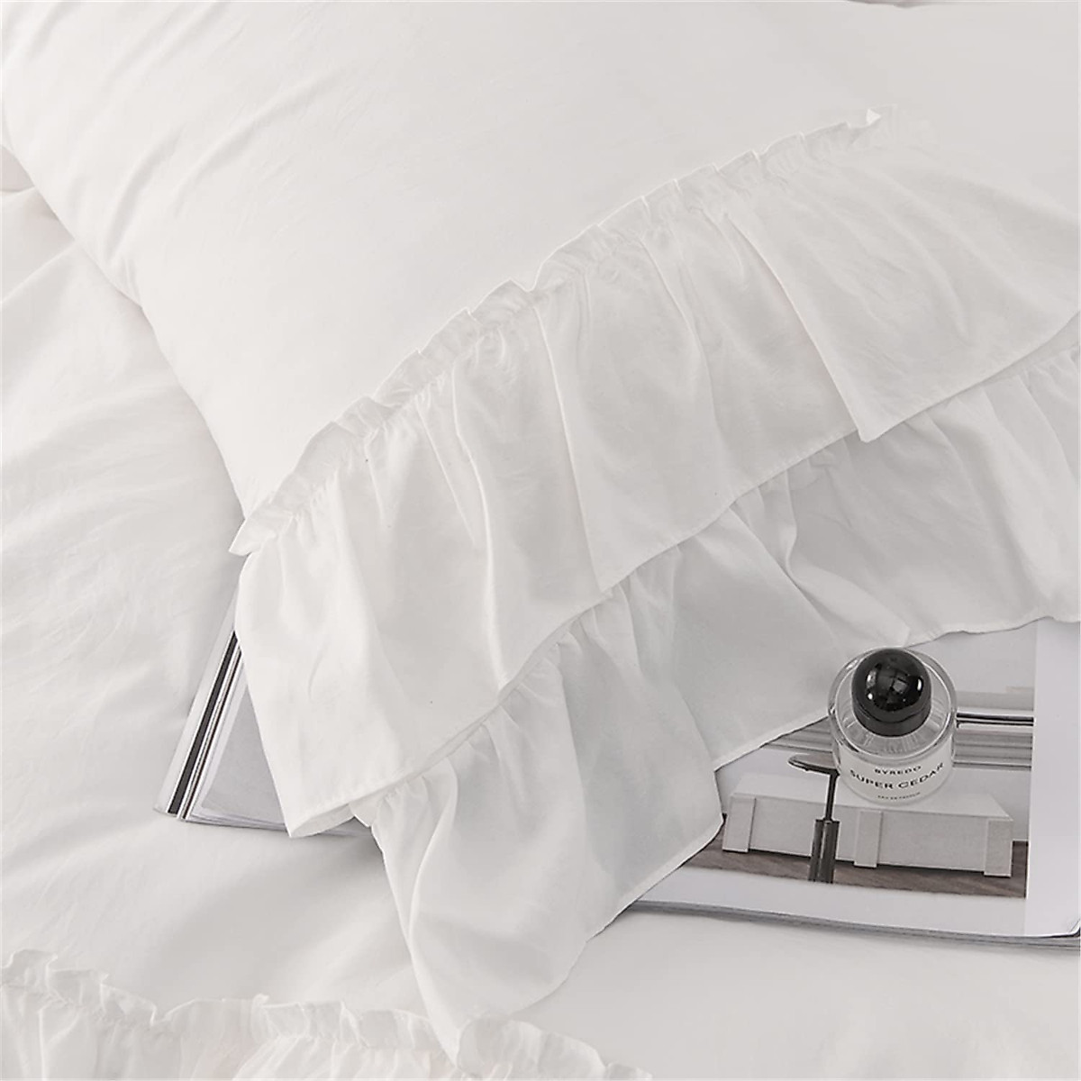 Soukach/SOUKECHY White Shabby Chic 3 Pieces Bedding,Vintage Ruffled Queen Duvet Cover Set with 2 Layers Ruffles,Soft Brushed Microfiber Set with Zipper Closure(Queen, White)