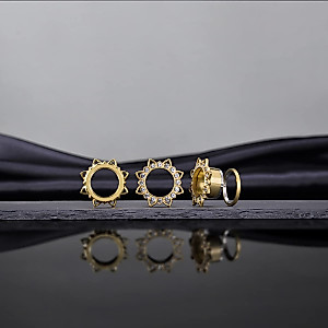 KUBOOZ Jewelry Gold Plated Flower Stainless Steel Crystal Gems Screw Back Ear Plugs Gauges Sold in Pairs 8mm