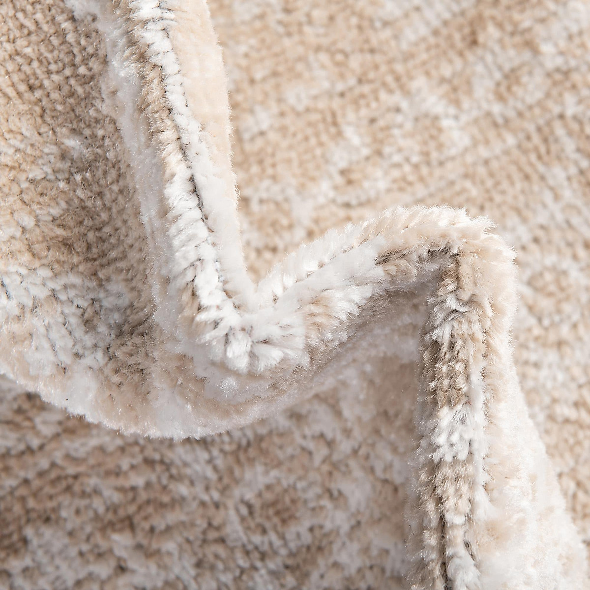 Rugs.com Oxford Collection Rug – 2' 7 x 12' Runner Beige Low Rug Perfect for Hallways, Entryways