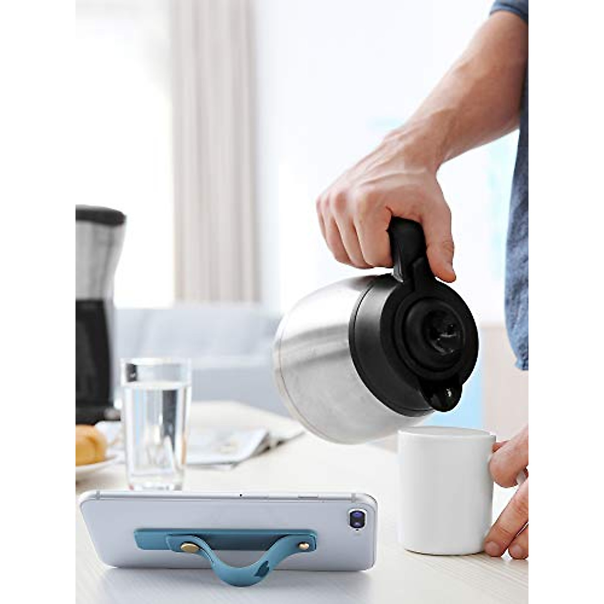 Weewooday 9 Pieces Phone Grip Holder Telescopic Finger Strap Phone Bracket Portable Phone Grips Band with Heart Pattern, Loop Finger Kickstand for Universal Cell Phones (Soft Colors)