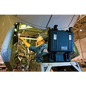 Pelican 1400 Camera Case With Foam (Desert Tan)