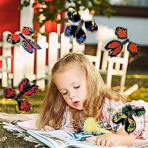 HLARTNET Magic Flying Butterfly Toy - Magic Wind Up Rubber Band Powered Flying Butterfly Surprise for Colorful Bookmark and Greeting Card Mother's Day Surprise Gift 6 Pcs