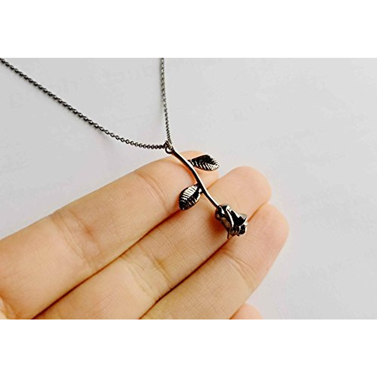 3D Rose Necklace, Romantic Rose Gifts For Women, Flower Pendant Necklace, Beauty And The Beast Jewelry, Rose Jewelry, Rose Pendant Necklace (Carbon Black Tone)