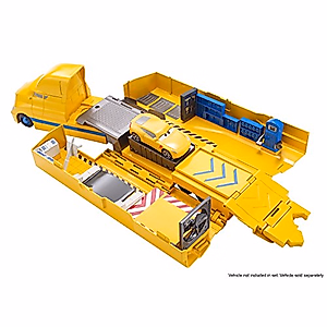 Disney Pixar Cars Cruz Ramirez's Hauler Playset