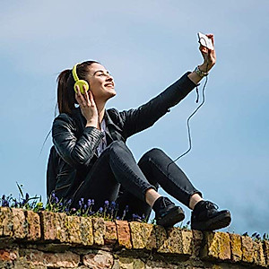 Avantree Superb Sound Wired On Ear Headphones with Microphone, 1.5M / 4.9FT Long Cord with Mic for Adults, Students, Kids, Comfortable Headset for PC Computer, Laptop, Tablet, Phone - 026 Yellow Green