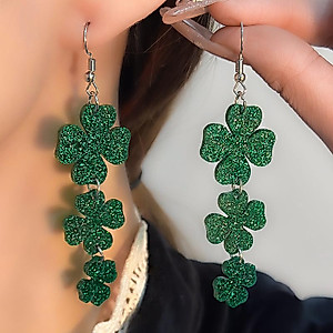 Dreuyet St Patrick's Day Earrings for Women Cute Funny Acrylic Irish Shamrock Dangle Earrings Green Clover Hat Horseshoe Drop Earrings Good Luck St. Patrick's Day Holiday Accessories Jewelry (Triple Shamrock)