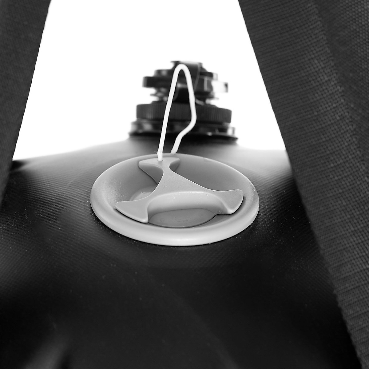 Everlast P00002820 Hydrostrike Ac Heavy Bag Black 100lb