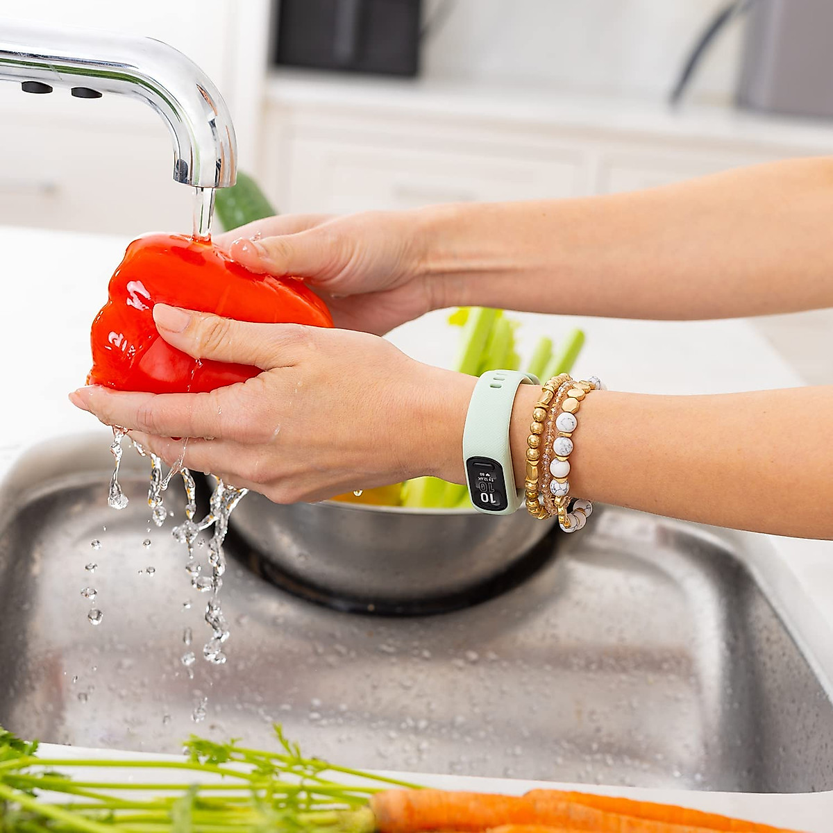 PlayBetter Garmin vivosmart 5 (Mint, S/M) Fitness Tracker Bundle - Easy to Use Wrist Watch with Heart Rate Monitor, Sleep Tracker, & Phone GPS - includes 5000mAh Portable Charger