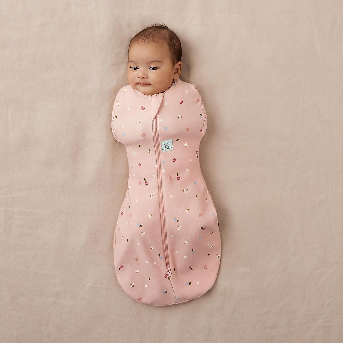 ergoPouch 1 tog Baby Sleep Sack 0-3 Months - Baby Sleeping Sack for Warm & Cozy Nights - Cocoon Swaddle Sack Baby Keeps Calm & Relaxed (Berries)