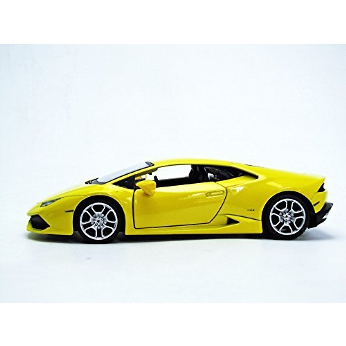 Maisto Lamborghini 31509y Huracan Lp 610-4 2014 1:24 Scale