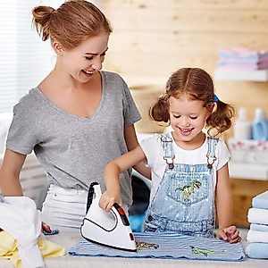 15Pcs Dinosaurs Iron on Patches Embroidered Fabric Stickers Realistic Dinosaur Pattern Sewing Patches DIY Appliques for Kids Teens Embroidered Applique Patches for T-Shirt Clothes Bags Hats