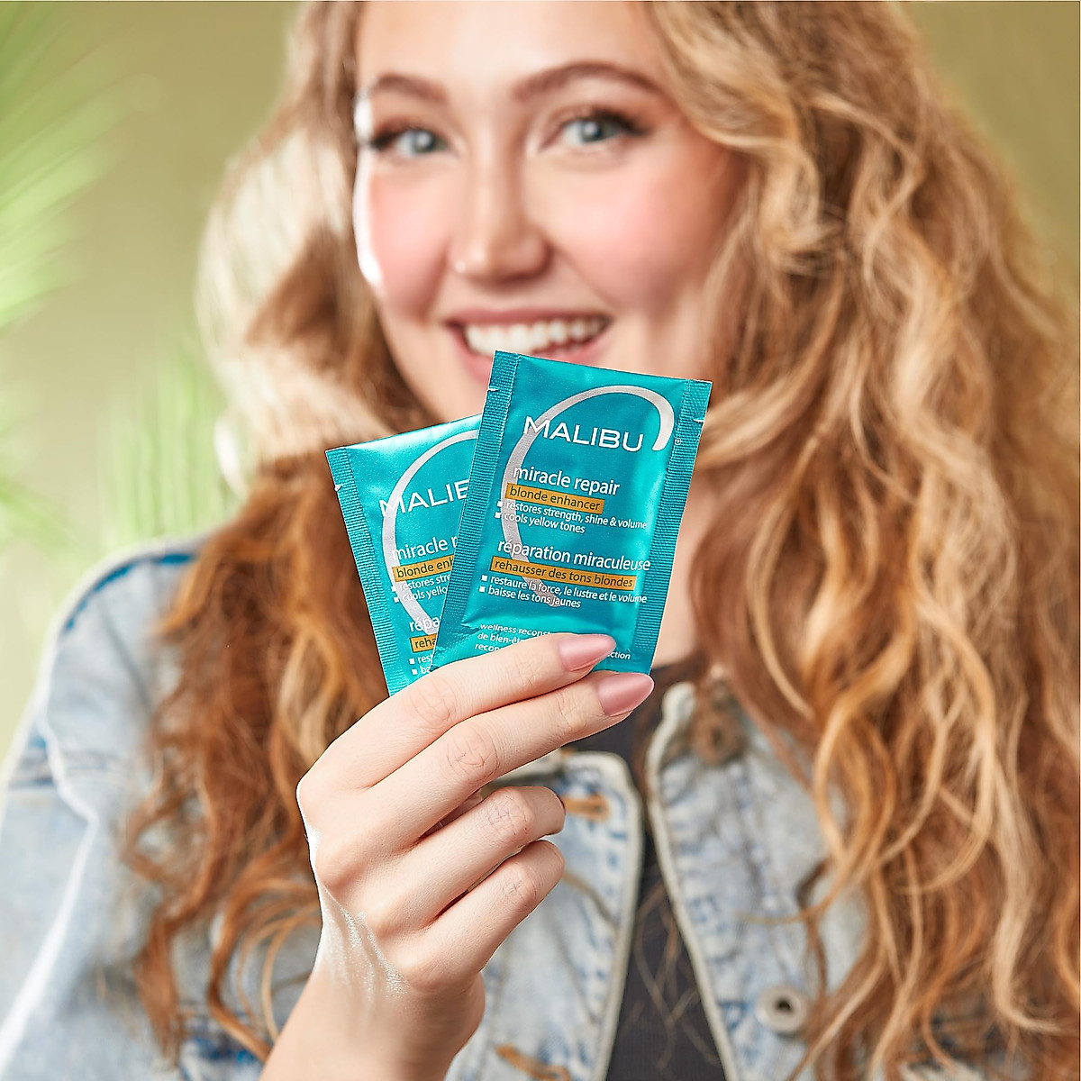 Malibu C Miracle Repair Hair Reconstructor, Blonde Enhancer (1 Packet) - Nourishing Hair Repair Treatment for Damaged Blonde Strands - Relieves Hair Discoloration