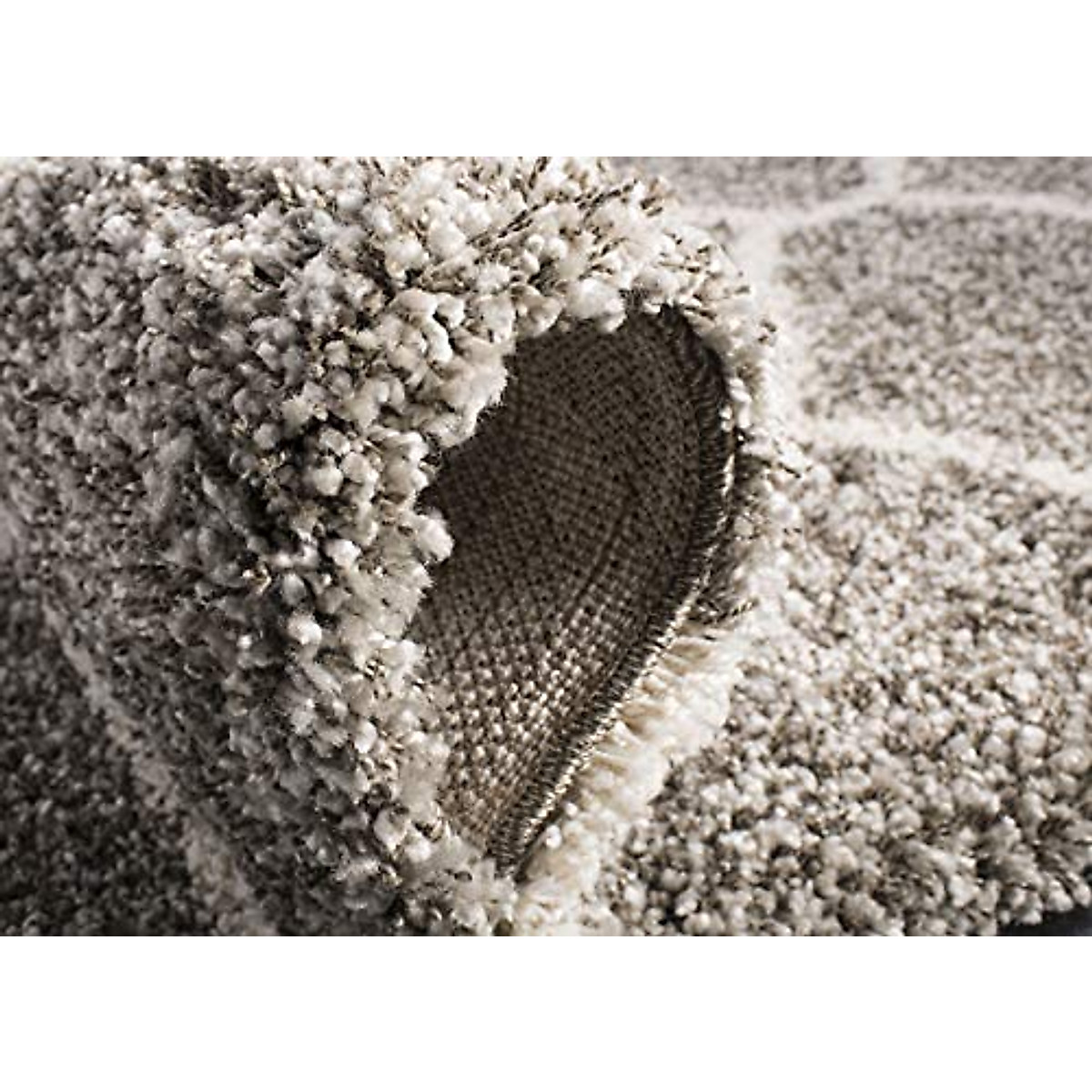 SAFAVIEH Hudson Shag Collection Accent Rug - 4' x 6', Grey & Ivory, Trellis Design, Non-Shedding & Easy Care, 2-inch Thick Ideal for High Traffic Areas in Entryway, Living Room, Bedroom (SGH280B)