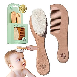 green sprouts Baby Brush & Comb Set | Gently grooms baby's hair | Made of natural wood and bristles
