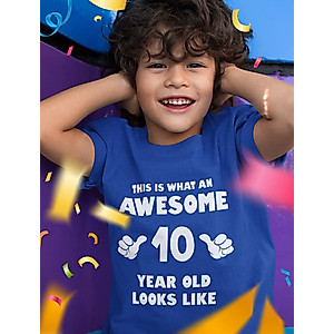 This is What an Awesome 10 Year Old Looks Like 10th Birthday Shirt Gifts for Girls Boys Youth Kids T-Shirt Medium Blue