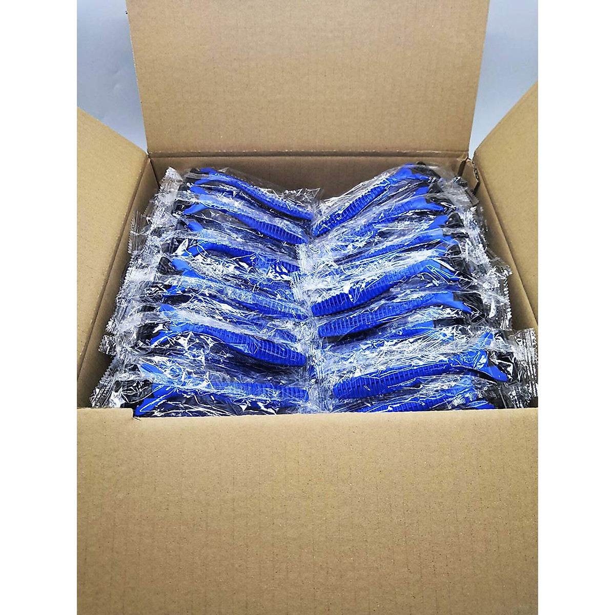 TravelWell Pack of 144 Disposable Razors in Bulk 3-Blade Used in Hotels Motels Beauty Salons Homes Professional | Travel Size Toiletries | Hotel Toiletries in Bulk