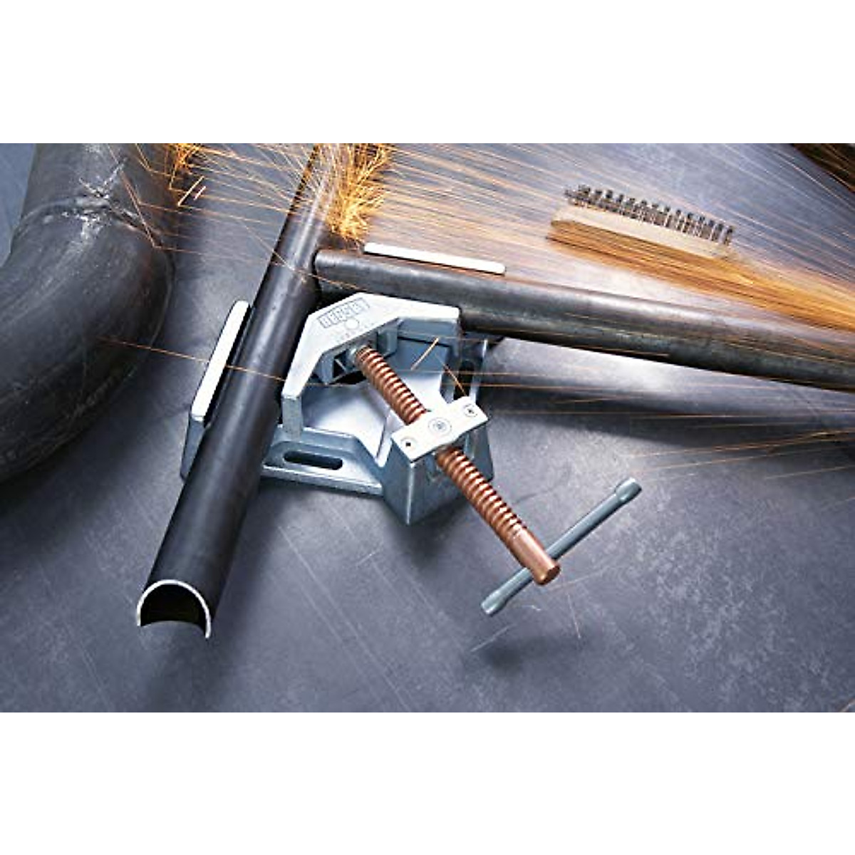 BESSEY WSM-9 Angle Clamp, 90 deg, 7 in Cap (WSM-9)