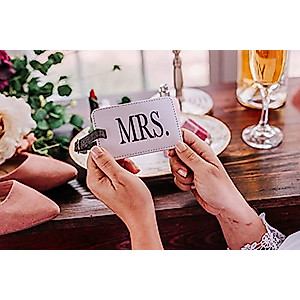 Lesbian Gift for Couple, Wedding Engagement Present, Luggage Tag for Two Brides, Set of 2 (Mrs & Mrs)