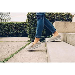 Glolily ELLE Slip-On Suede Women's Sneaker - Brown Smooth, 9 M