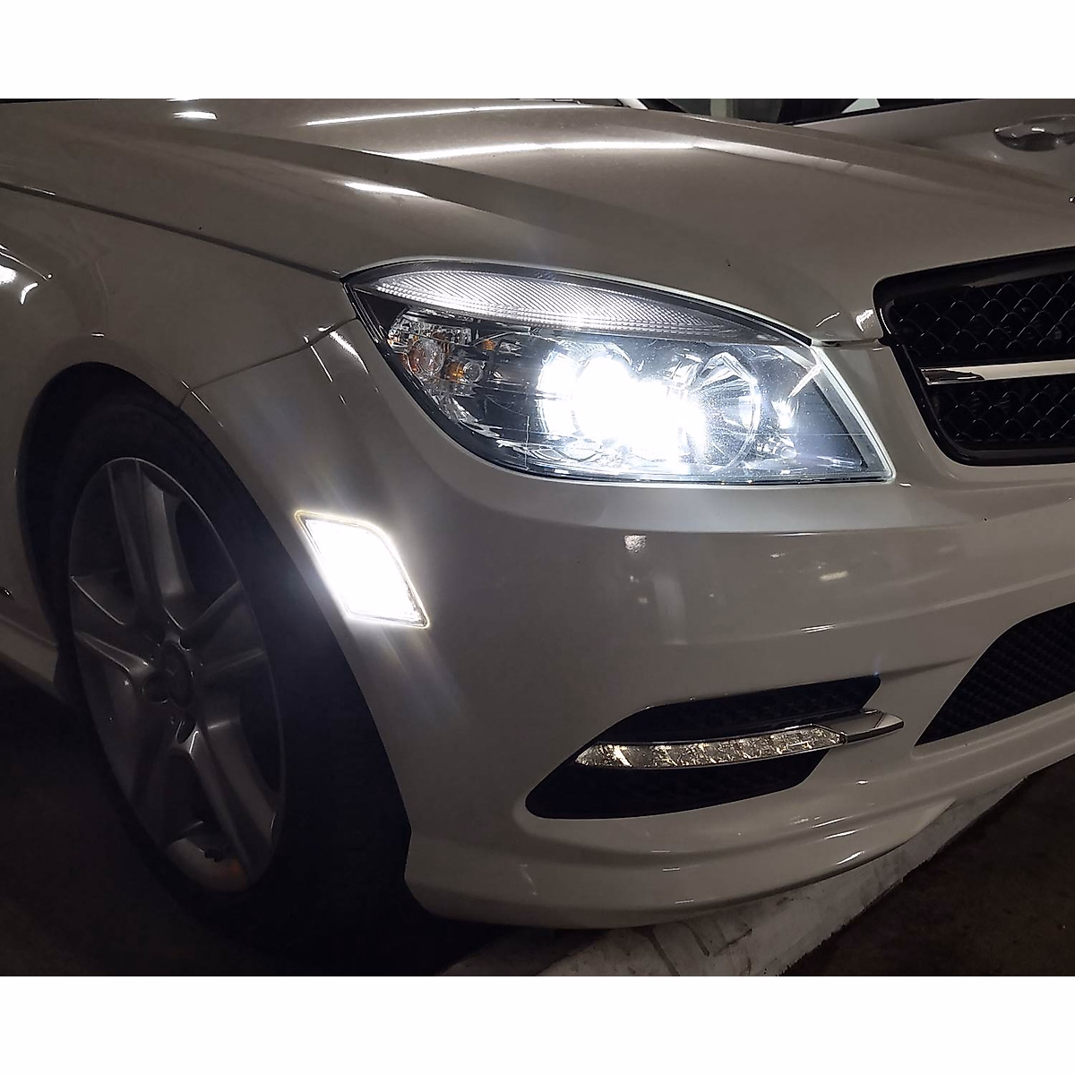 iJDMTOY Euro Clear Lens Front Side Marker Lights w/White LED Replacement Bulbs Compatible With 2008-11 Mercedes Pre-LCI W204 C250 C300 C350 & 2008-2013 C63 AMG, Replace OEM Amber Sidemarker Lamps