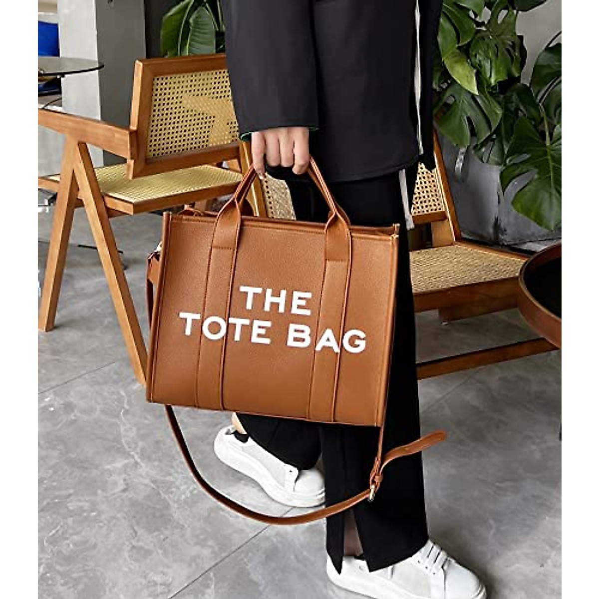 CACYTILT The Tote Bag for Women 13 * 11 * 6 inch PU Leather Large Tote Bags with Zipper Fashion Design Handbag for Daily Use School Work (Brown)