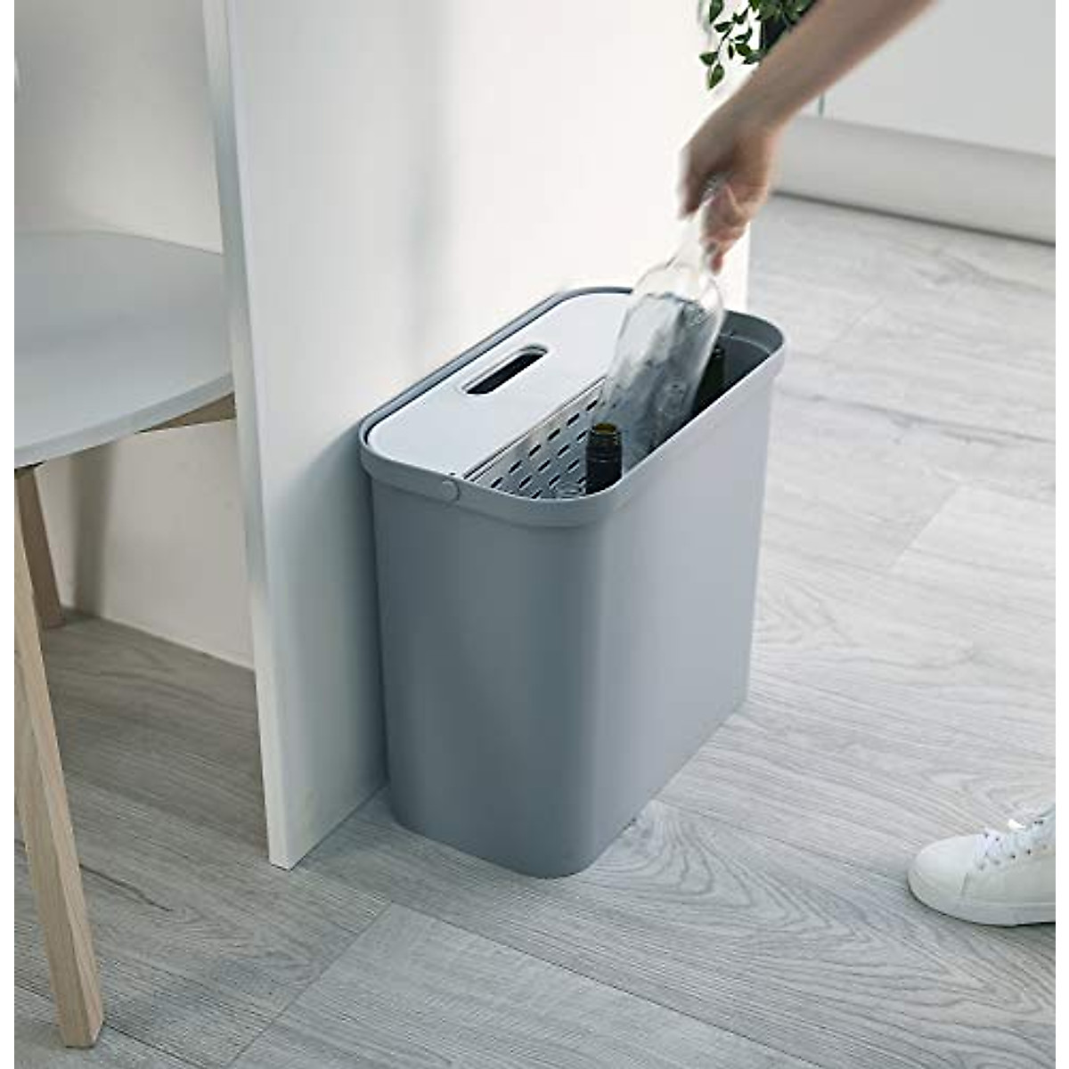 Joseph Joseph 30110 30111 GoRecycle 28-Liter (7.4 US Gallons) Recycling Collector, Blue