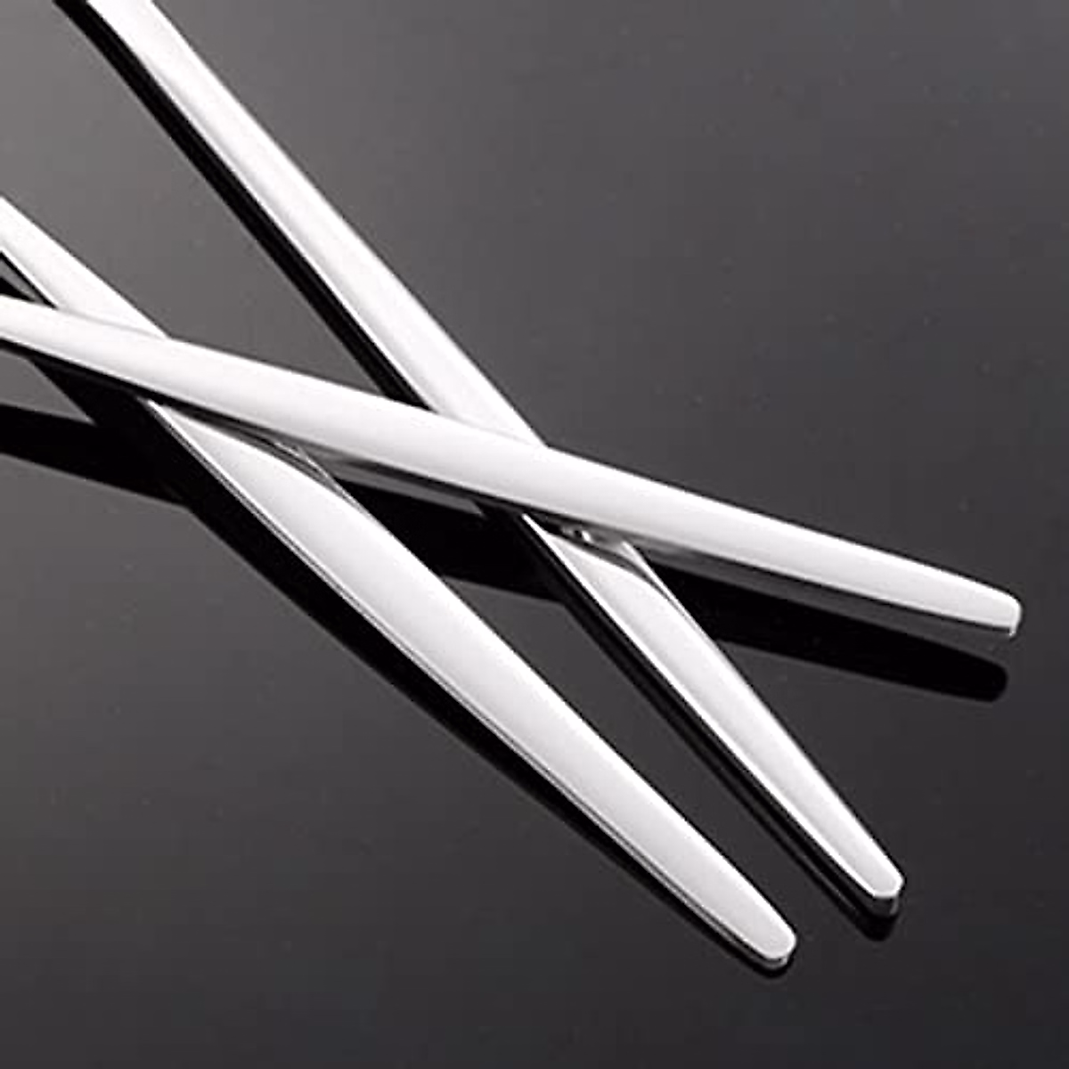 12pcs Tableware Set, 410 Stainless Steel Flatware Set Spoons Knives Forks with Comfortable Long Handle, Elegant Minimalist Appearance Cutlery Set for Picnics Camping Travel (silver)