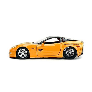 2006 Chevy Corvette Z06, Yellow - Jada Toys 34204/4-1/24 Scale Diecast Model Car