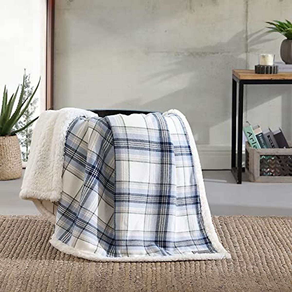 Eddie Bauer - Throw Blanket, Cotton Flannel Home Decor, All Season Reversible Sherpa Bedding (Edgewood Plaid Blue, Throw)