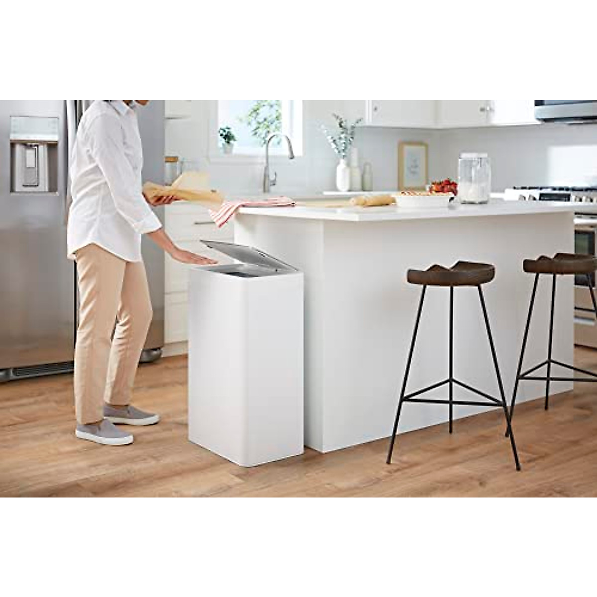 KOHLER 23825-STW 13-Gallon SensorCan, Kitchen Trash Can with Sensor-Activated Lid, Touchless Trash Can with Quiet Close Lid, Stainless Steel and White