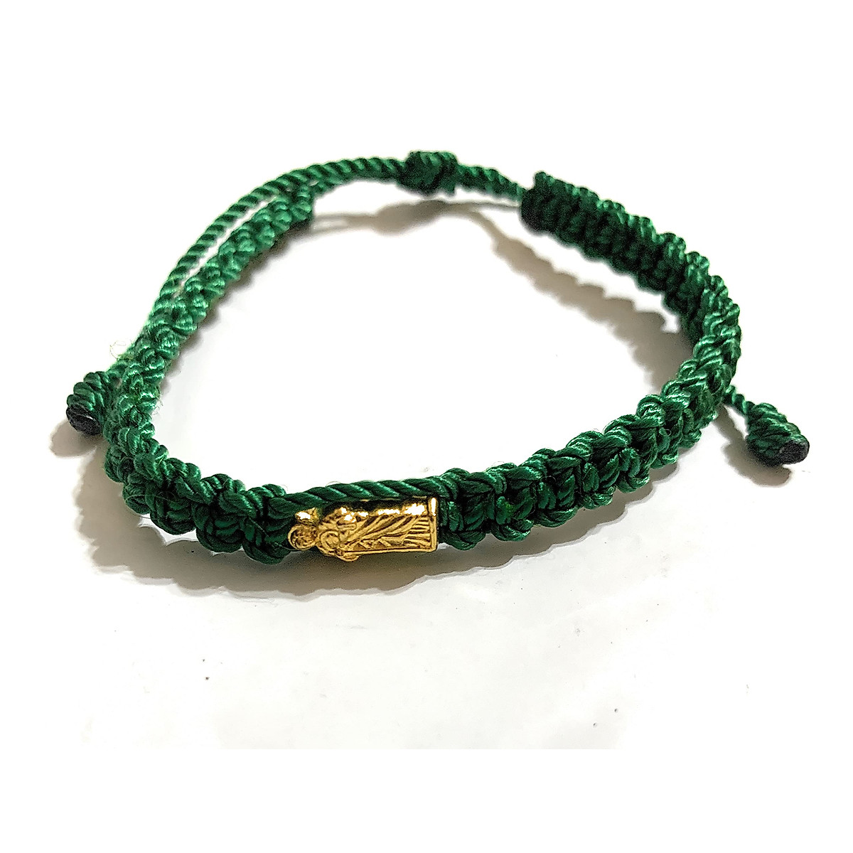 Chavarrieta Green Saint Jude Thaddeus Thread Bracelet Pulsera Roja de hilo de San Judas Tadeo