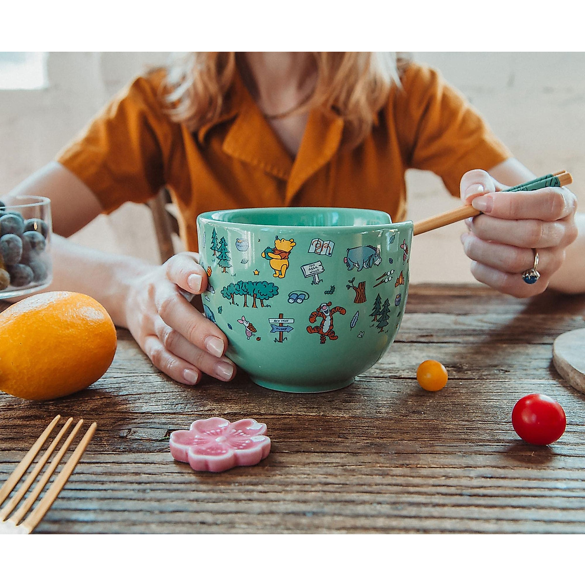 Toynk Disney Winnie the Pooh Allover Icons 20-Ounce Ramen Bowl and Chopstick Set