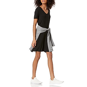 Amazon Essentials Women&#039;s Regular Short-Sleeve v-Neck Swing Dress, Black, X-Large