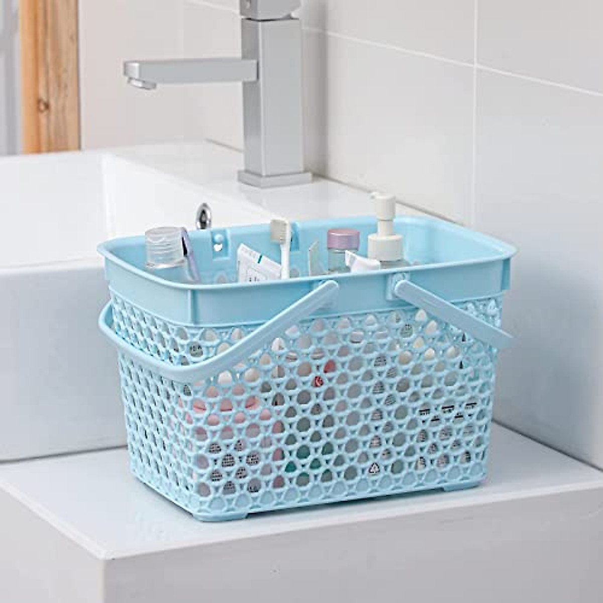 Anyoifax 2 Pack Portable Shower Caddy Tote, Plastic Storage Basket with Handle Bath Organizer Bin for Bathroom, Pantry, Kitchen, College Dorm, Set of 2, Blue & Green