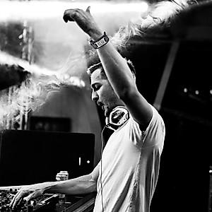 TURTLEDOVE Viking Bracelet Tree of Life - Nordic Bracelet with Yggdrasil Amulet - Pagan Jewelry of Dara Celtic Knot