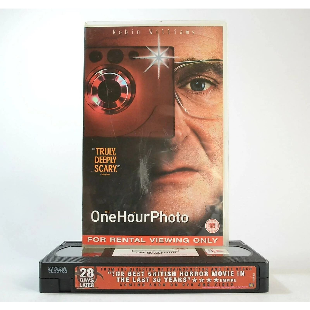 One Hour Photo: Thriller (2002) - Suspensful Story - Large Box - Ex-Rental - VHS