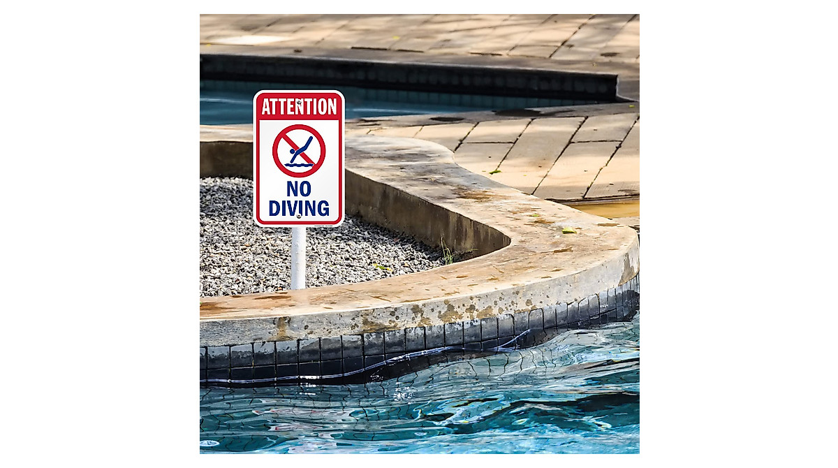 SmartSign No Diving Pool Sign - Durable & Easy to Install