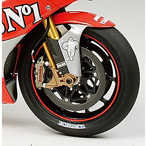 Tamiya – 14100 Yamaha YZR M1 2004 1/12
