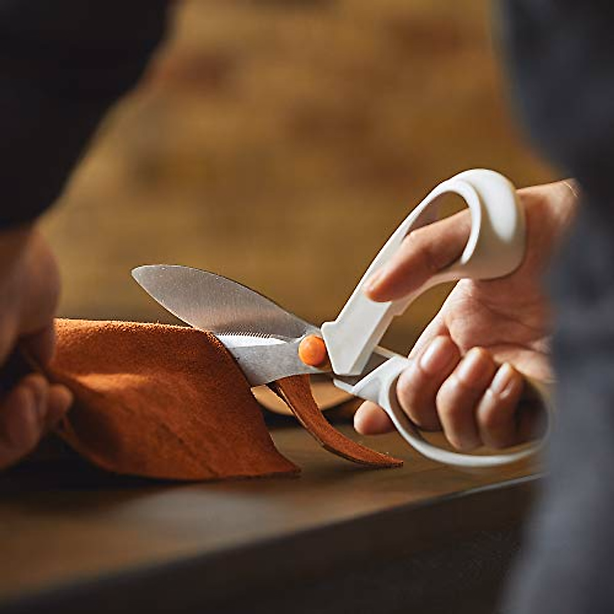 Fiskars Crafts PowerCut Softgrip Shears (9, White/Grey