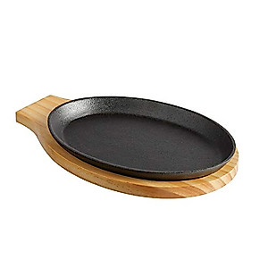 Choice 9 1/4" x 7" Oval Cast Iron Fajita Pan Set with Wood Serving Underliner (Black)