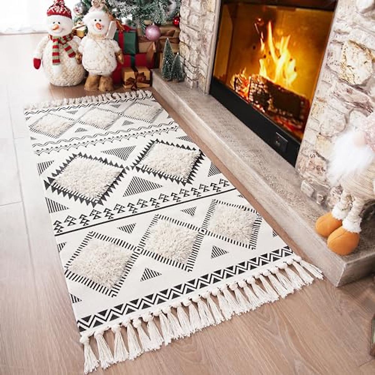 Chicrug 2x4 Runner Rug for Bedroom Bedside, Geometric Moroccan Washable Hallway Runner Carpet, Farmhouse Hand Tufted Woven Tassel Rug for Kitchen Bathroom Laundry Room Decor, Cream/Black