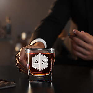 Maverton Set of 6 whiskey glasses for woman - Personalized Tumblers for Birthday - Drinking glasses for her - Customized whisky set for anniversary - Stylish glassware - INITIALS