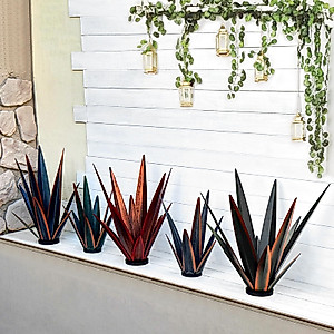 KODIBO Large Tequila Rustic Sculpture, Rustic Metal Agave Plants for Outdoor Patio Yard, Home Decor Hand Painted Metal Agave Garden Yard Statue, Outdoor Lawn Ornaments (Blue - L (W/Solar Light))