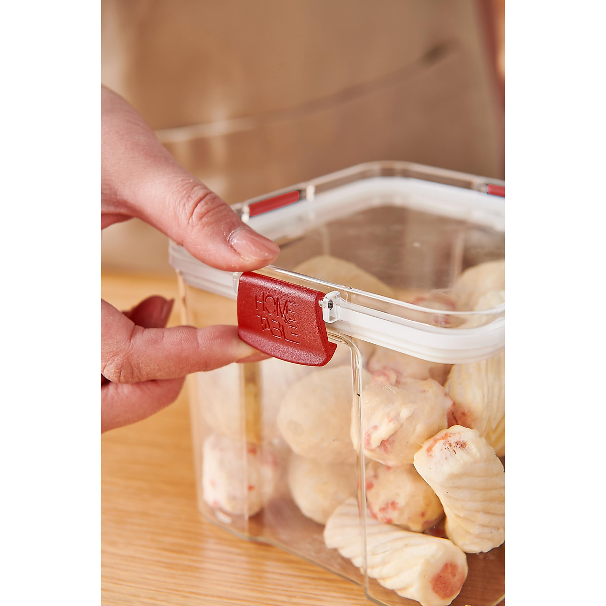 MSM Products Crystal Clear Transparent Food Storage Containers, BPA-Free, Glass Clear Plastic, 12 pieces set (6 lids and 6 containers). Total set capacity 10 LITERS. RED color 4 sides clip lock.