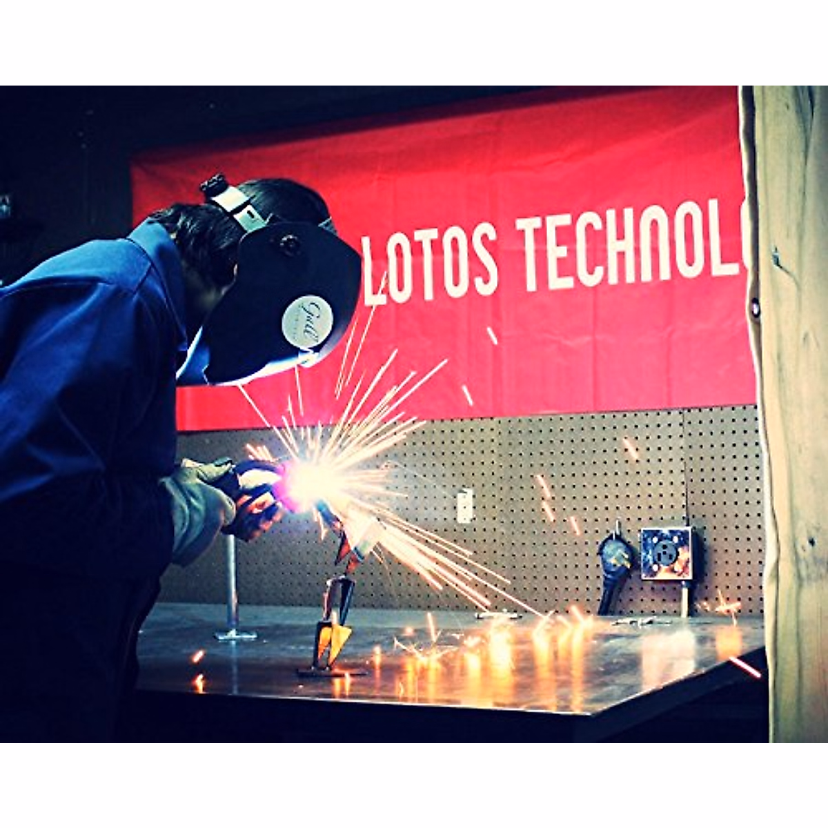 Lotos 4’ x 6’ Fiberglass Heat Treated Gold Welding Blanket with Grommets Resists 1000F