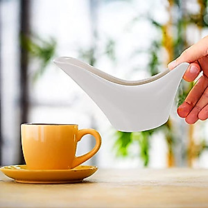 YARNOW Gravy Boat Ceramic White Gravy Boat for Salad Dressings Milk Broth Creamer Black Pepper Creamer Pitcher Milk Cup (White)