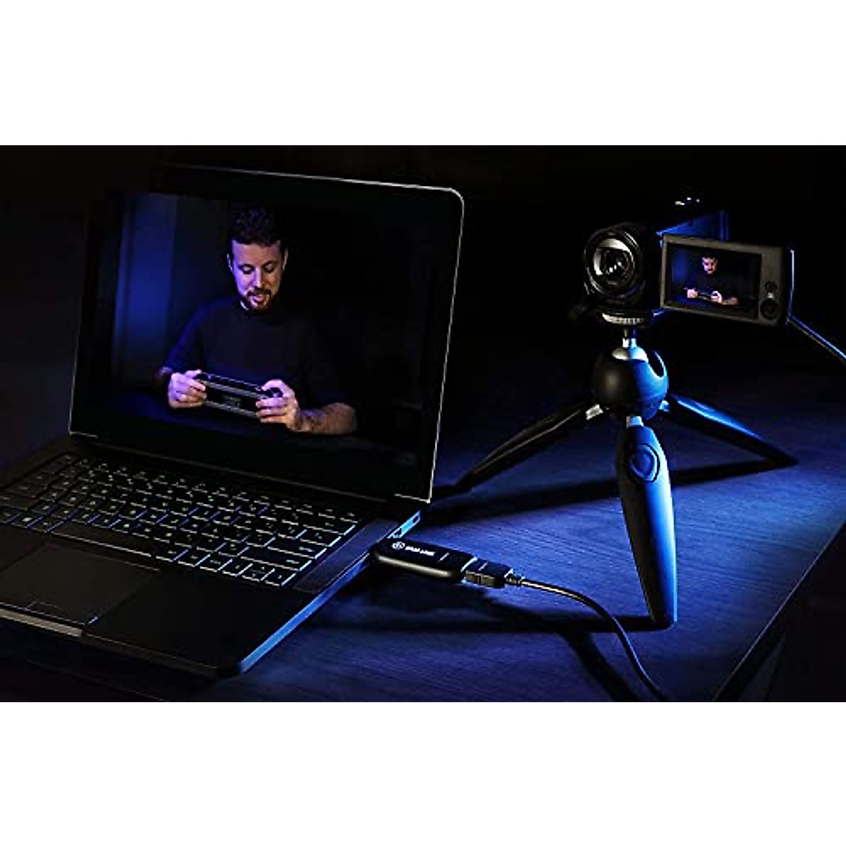 Elgato Cam Link 4K, External Camera Capture Card, Stream and Record with DSLR, Camcorder, ActionCam as Webcam in 1080p60, 4K30 for Video Conferencing, Home Office, Gaming, on OBS, Zoom, Teams, PC/Mac